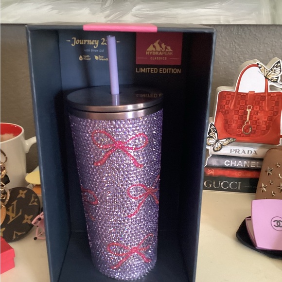 Hydropeak | Dining | Hydrapeak Limited Edition Rhinestone Tumbler ...